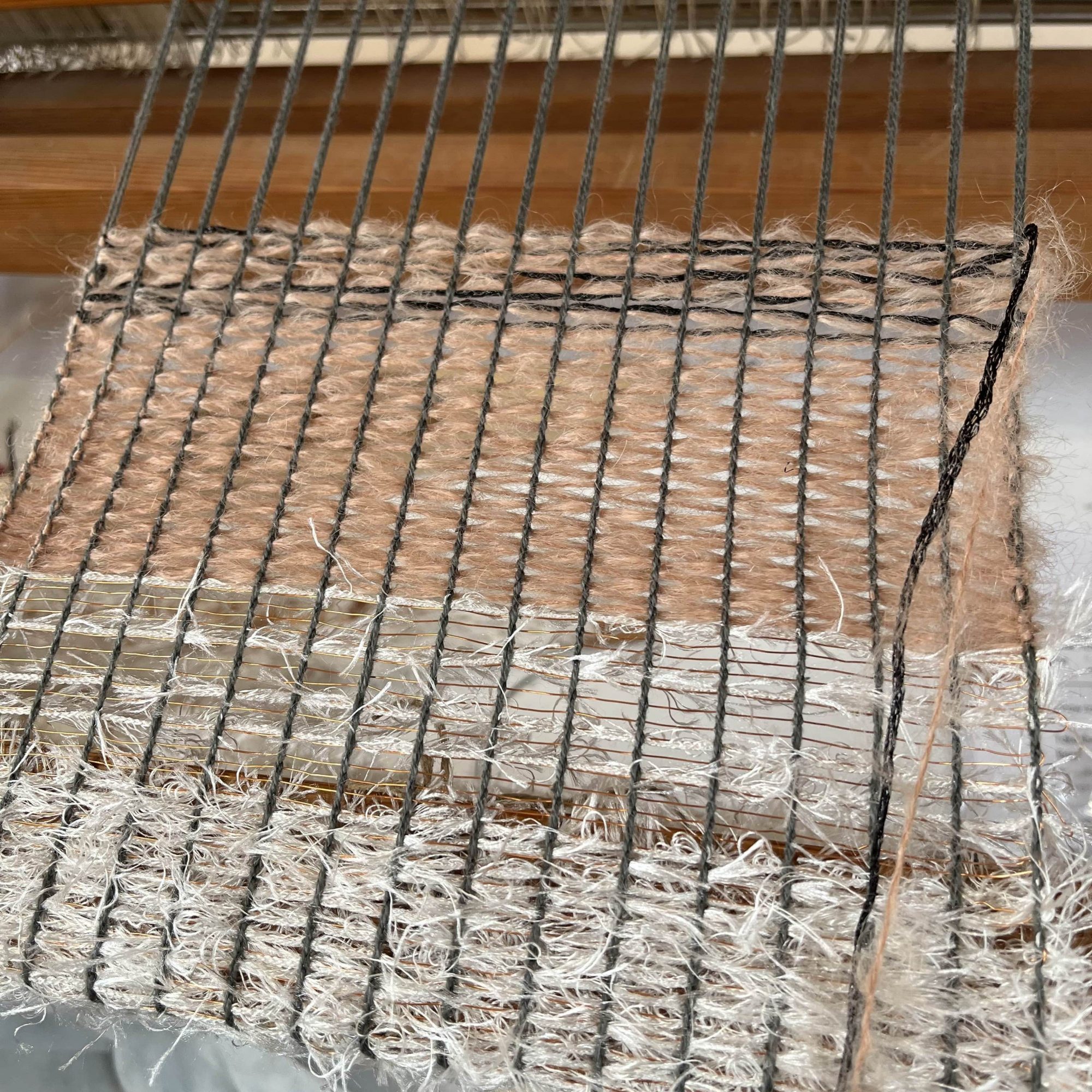 Weaving 3 end leno with Laura Thomas - The Loom Shed